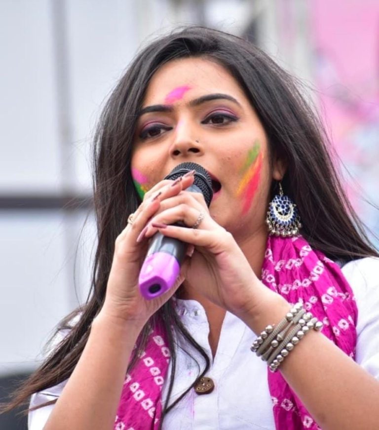 Pooja Sachdeva –New face in the list of Popular Female News anchors and ...