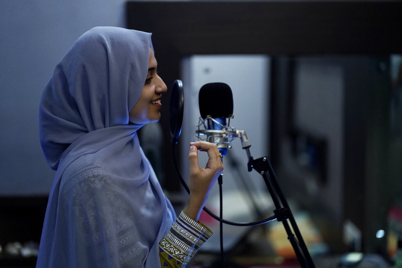 Dana Razik Indian Famous Singer and Influencer on Instagram 2021.