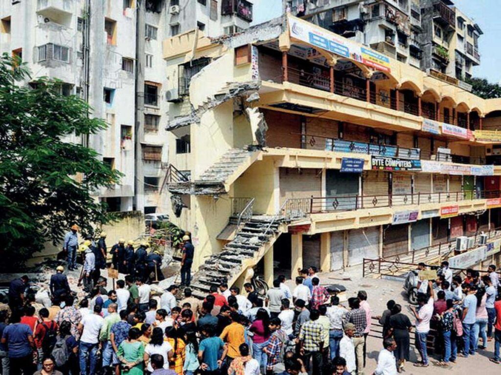 In surat collapsed during the renovation of an old building.